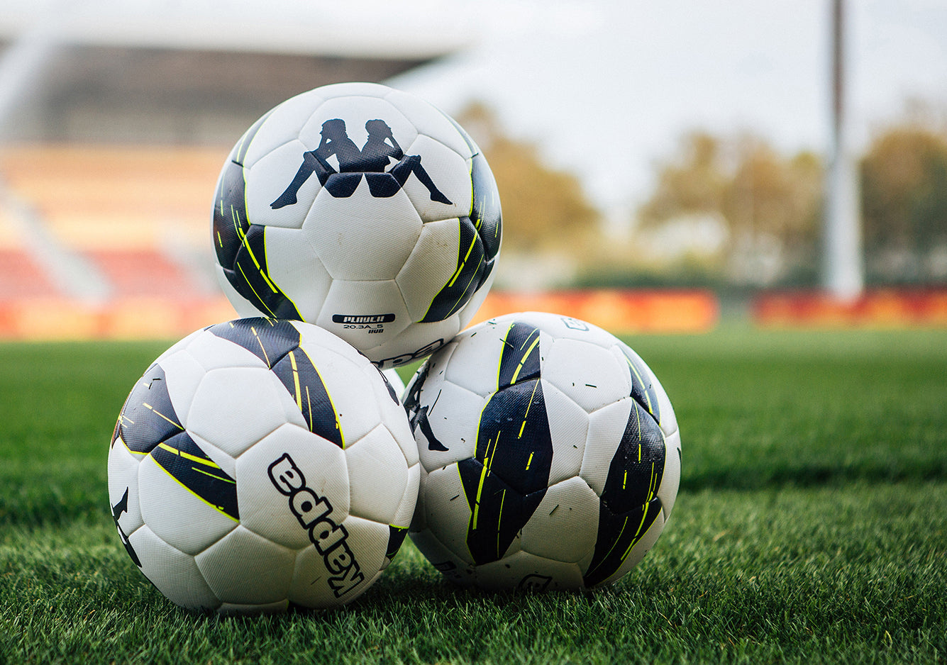 FOOTBALL – League Sports